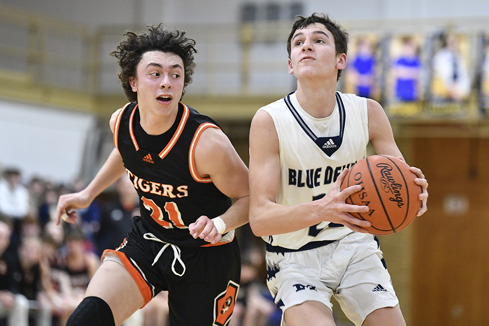 McDonald knocks off Springfield 57-54 | News, Sports, Jobs - The Vindicator